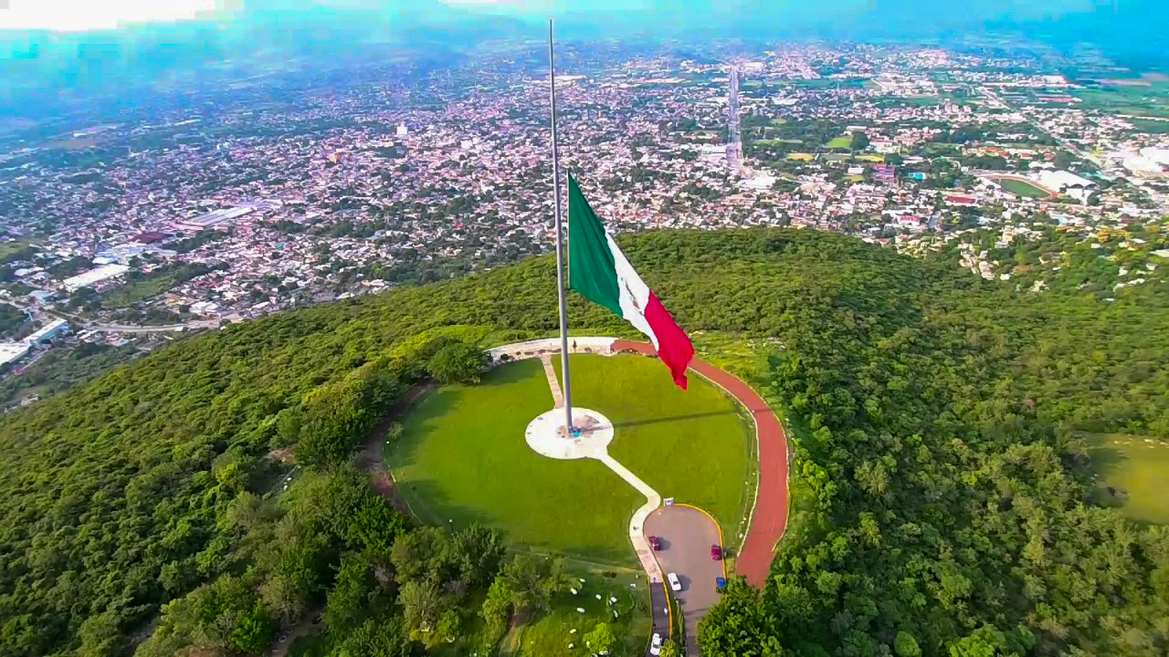 DISEÑO, FABRICACIÓN Y MONTAJE DE ASTAS BANDERA MONUMENTALES - Nisana
